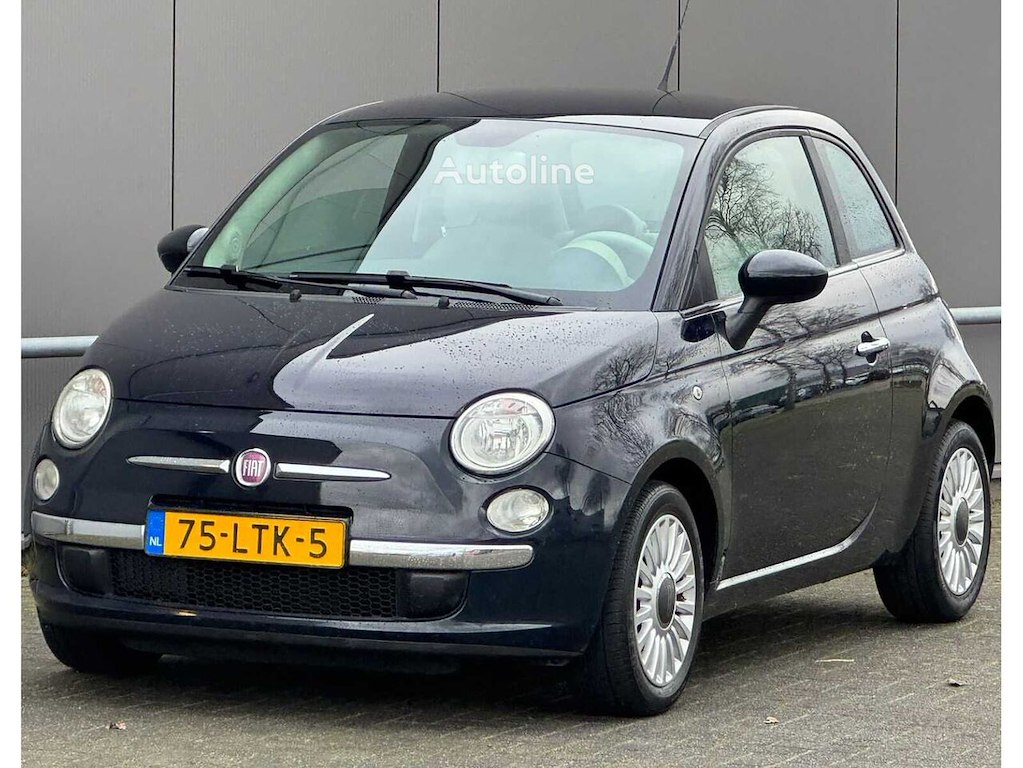 Prodaje se FIAT 500 hečbek na aukciji