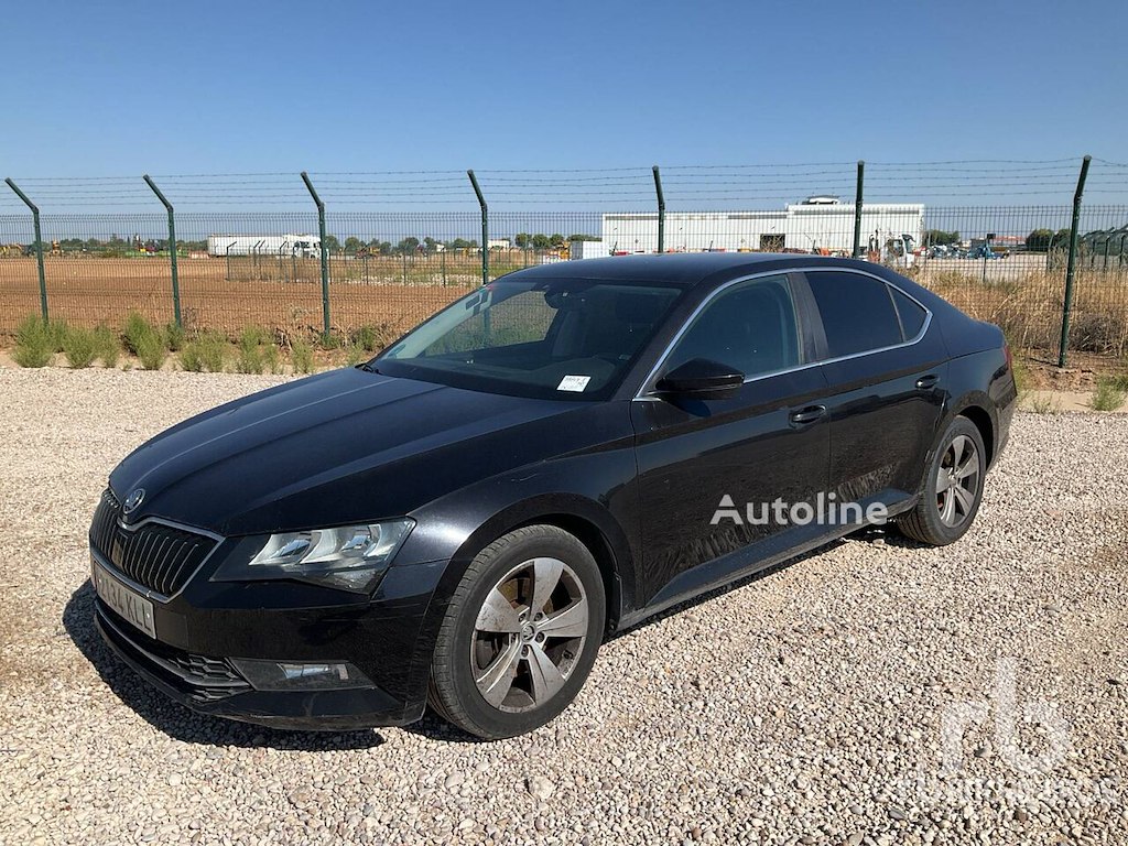 Prodaje se SKODA SUPERB 2.0D krosover na aukciji