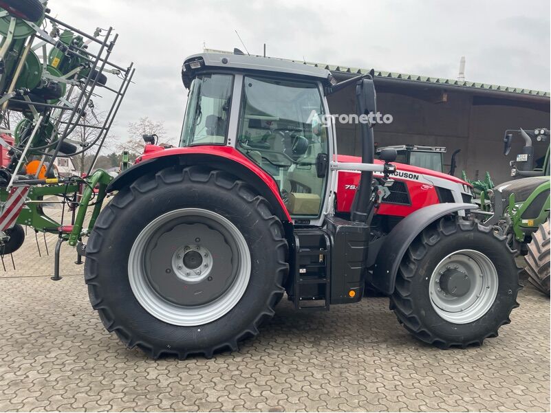 Novi Massey Ferguson 7S.165 Dyna-VT EFFICIENT traktor točkaš