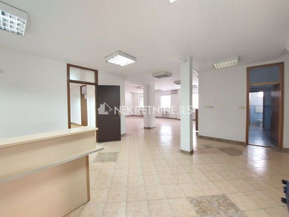 Kancelarije Posl. apartmani za IT ID 13367-1