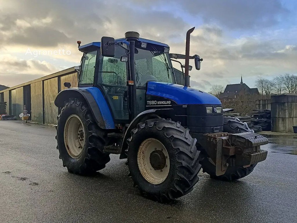 Prodaje se New Holland TS90 traktor točkaš na aukciji