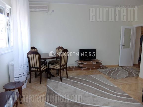 #10686, Izdavanje, Stan, HILANDARSKA OKOLINA, 1000 EUR