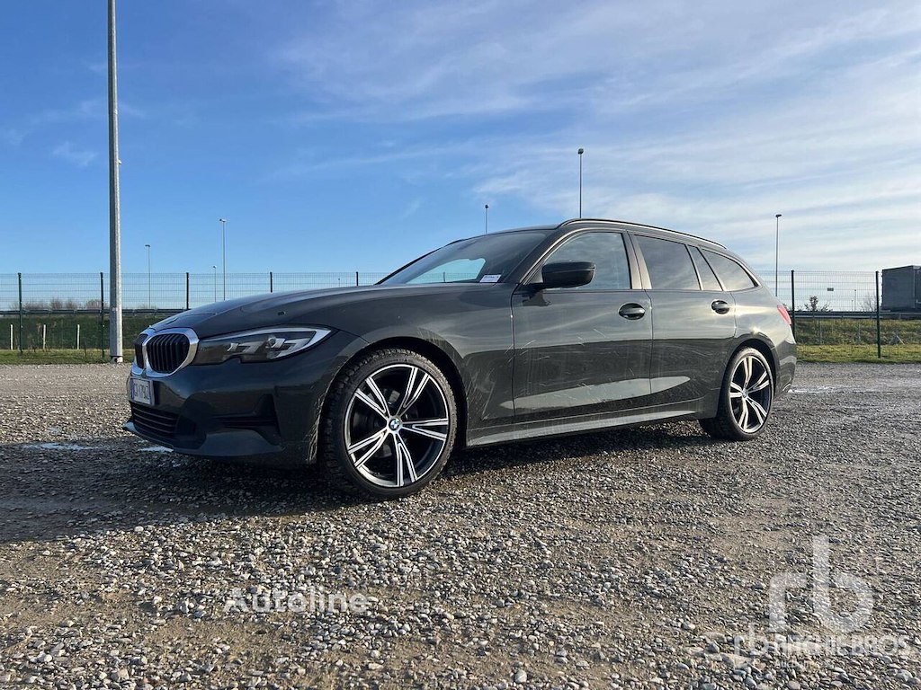 Prodaje se BMW SERIE 3 320D XDRIVE 48V Business Advant hečbek na aukciji