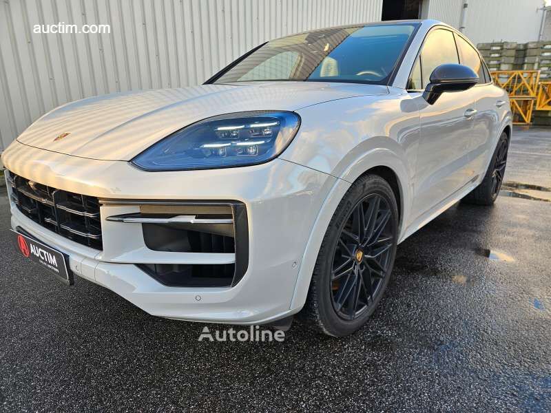 Prodaje se Porsche Cayenne E-hybrid terenac na aukciji