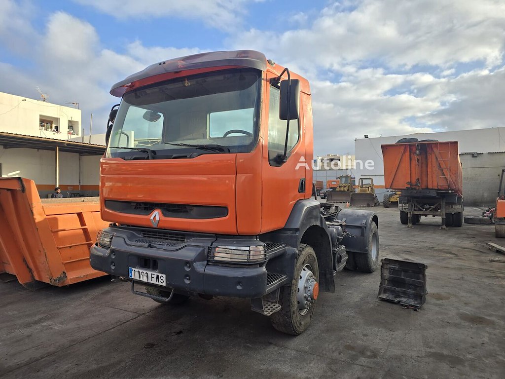 Renault KERAX 400.18T 4x4 tegljač