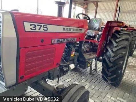 Massey Ferguson TRACTOR(Massey Ferguson) traktor točkaš