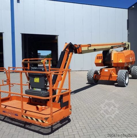 Zglobni teleskopski bum lift
JLG H800AJ Hybrid