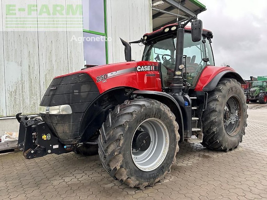 Case IH cvx 310 traktor točkaš