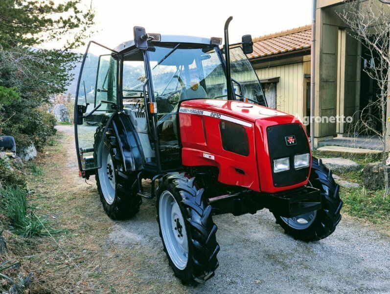 Massey Ferguson TRACTOR(Massey Ferguson) traktor točkaš