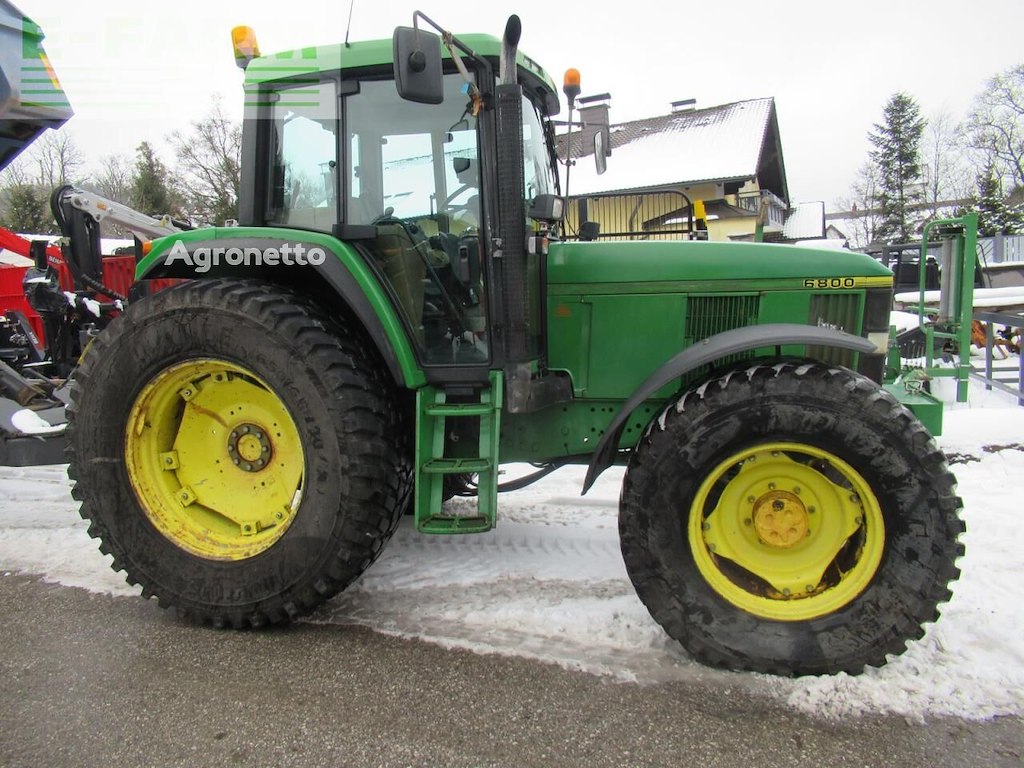 John Deere 6800 traktor točkaš