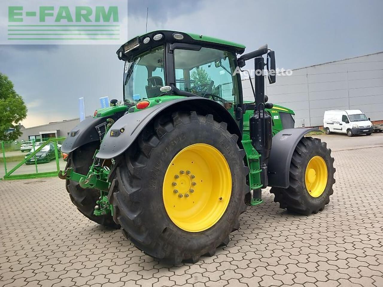 John Deere 6195 r traktor točkaš