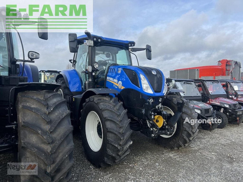 New Holland t7.225 ac traktor točkaš