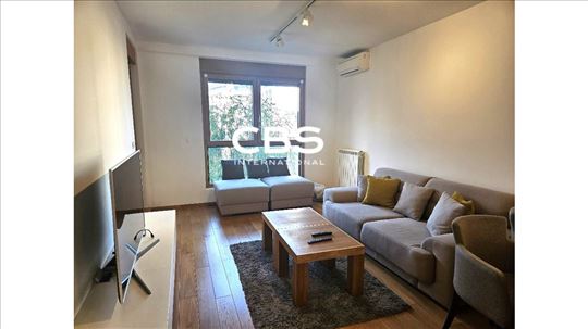 Modern 3-bedroom apartment for rent,Central garden