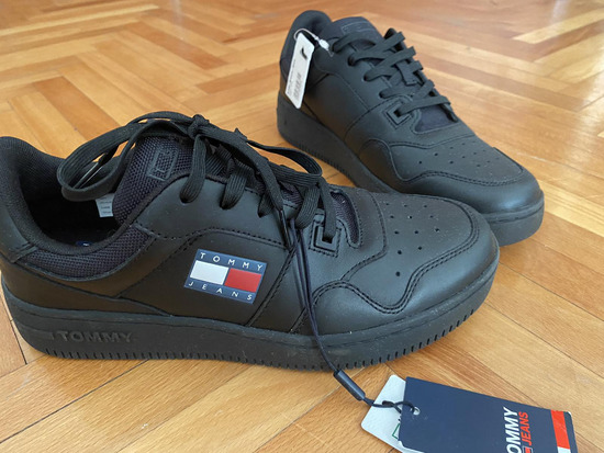 TOMMY HILFIGER ORIGINAL NOVE 40