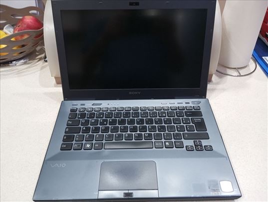 SONY VAIO PCG-4121EM i3