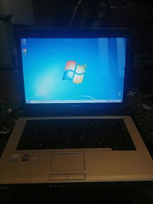 Toshiba Satellite L300 Brz, Pouzdan, baterija 2h