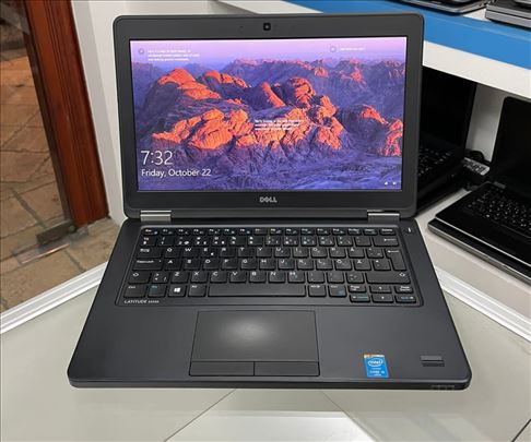 Dell Latitude E5250 i5 5300U 4GB Ram 128GB SSD