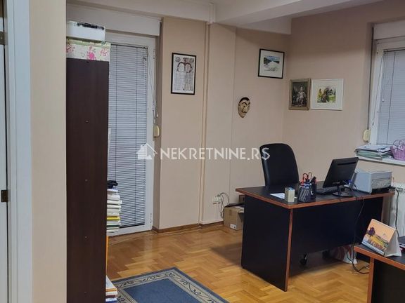 #44207, Izdavanje, P.P., NEIMAR, 750 EUR