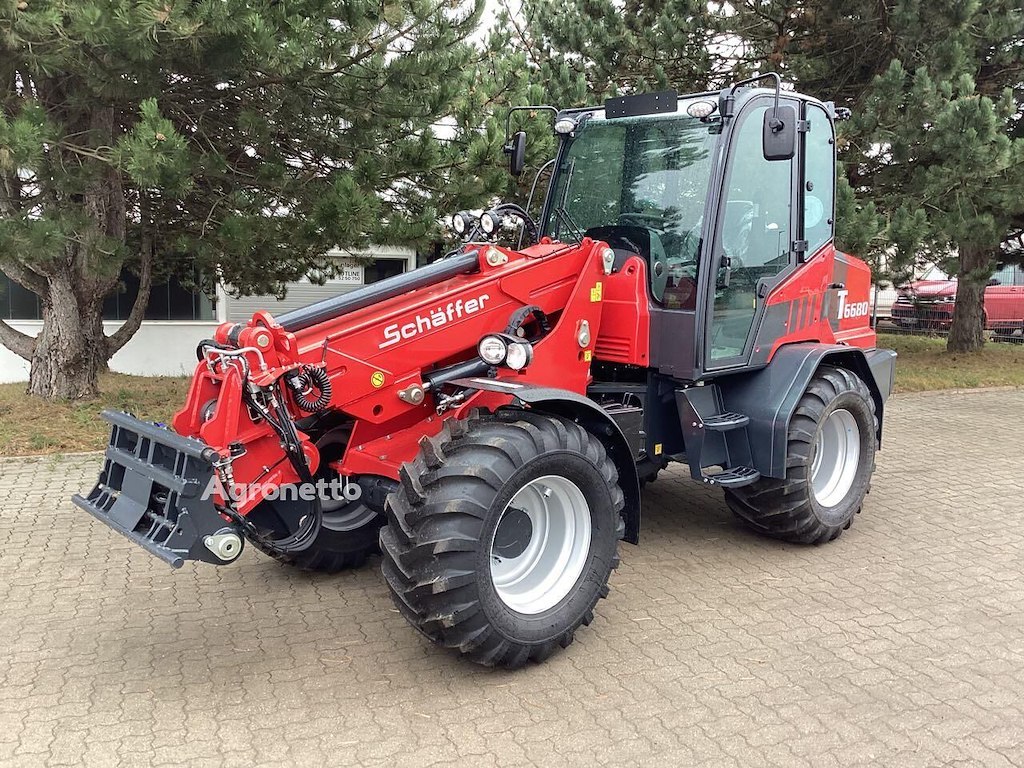 Novi 6680 T traktor točkaš