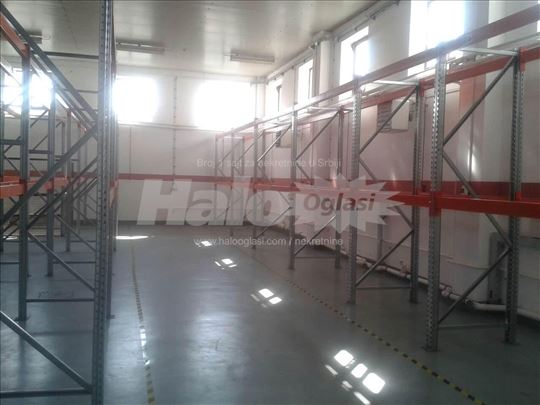 Magacinski prostor cca700m2 , kancelarije cca120m2