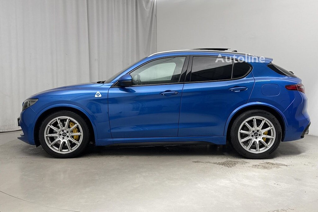 Prodaje se Alfa Romeo Stelvio krosover na aukciji