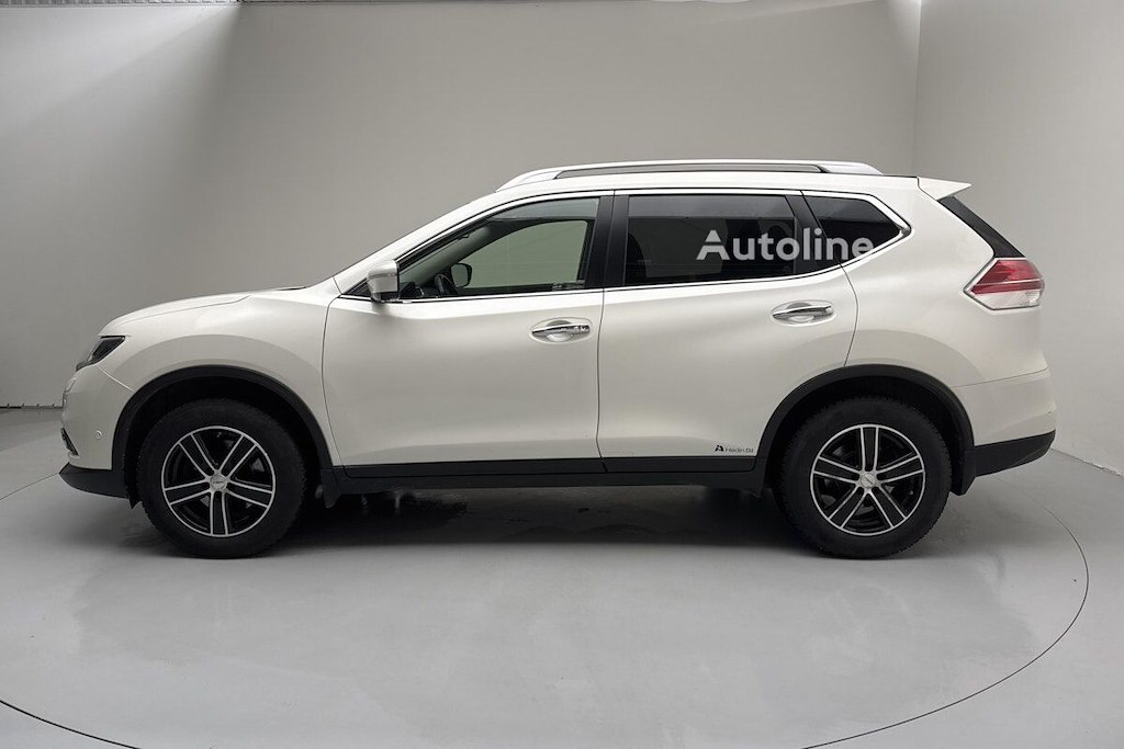 Prodaje se Nissan X-Trail krosover na aukciji