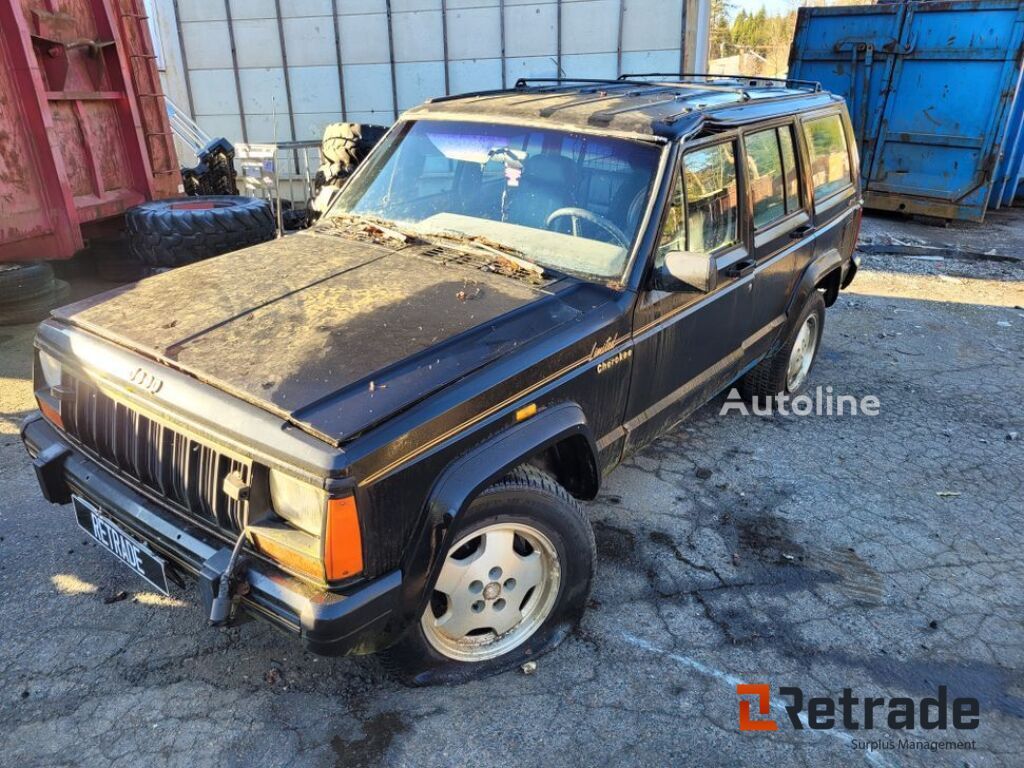 Prodaje se Jeep CHEROKEE Bensin terenac na aukciji