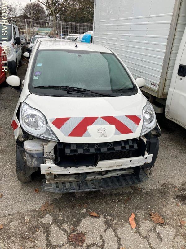 Prodaje se Peugeot 107 hečbek na aukciji