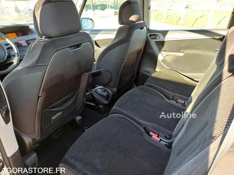 Prodaje se Citroen C4 hečbek na aukciji