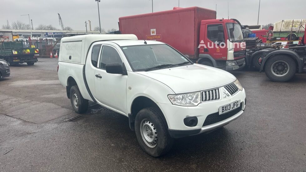 Prodaje se Mitsubishi L200 4WORK CLUB CAB DI-D 134 PS pikap na aukciji