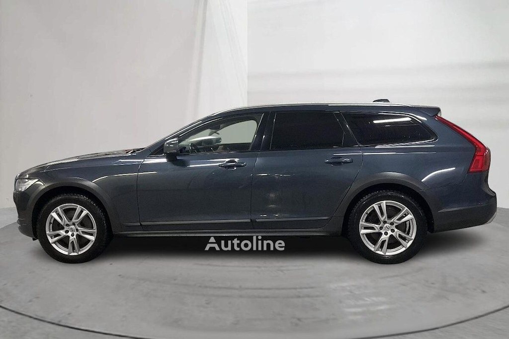 Prodaje se Volvo V90 Cross Country karavan na aukciji