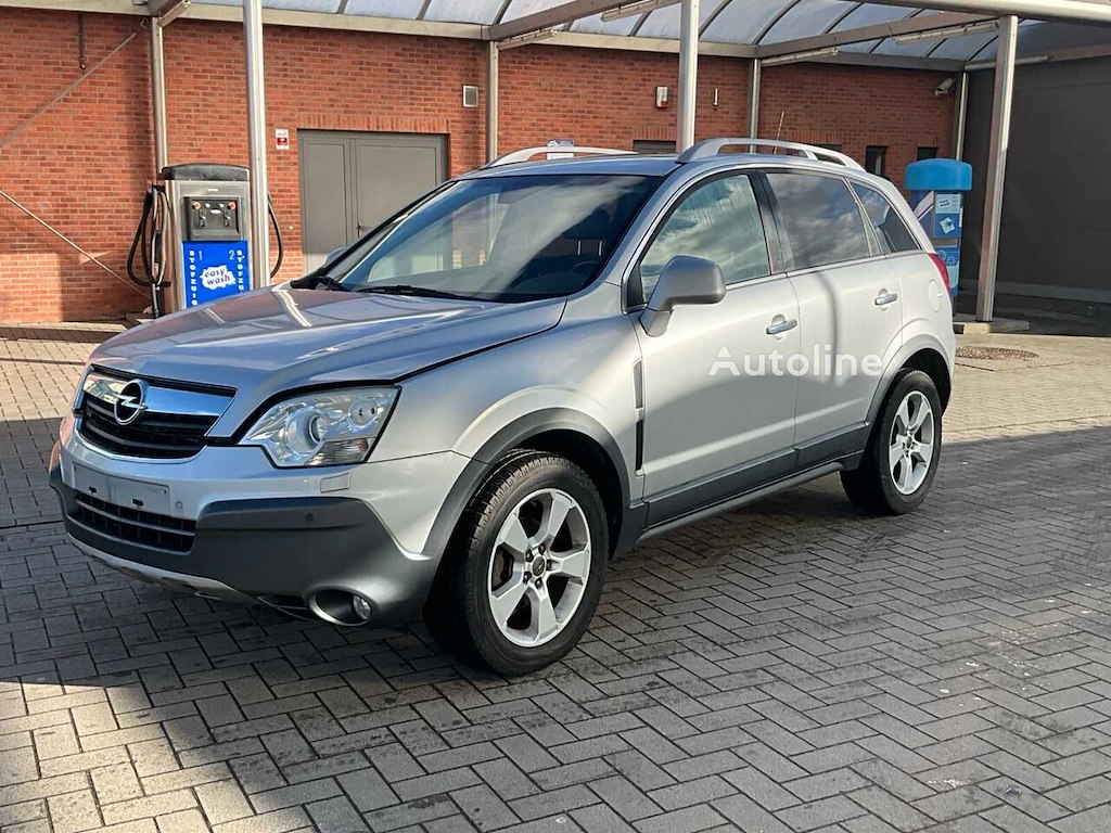 Prodaje se Opel Antara krosover na aukciji