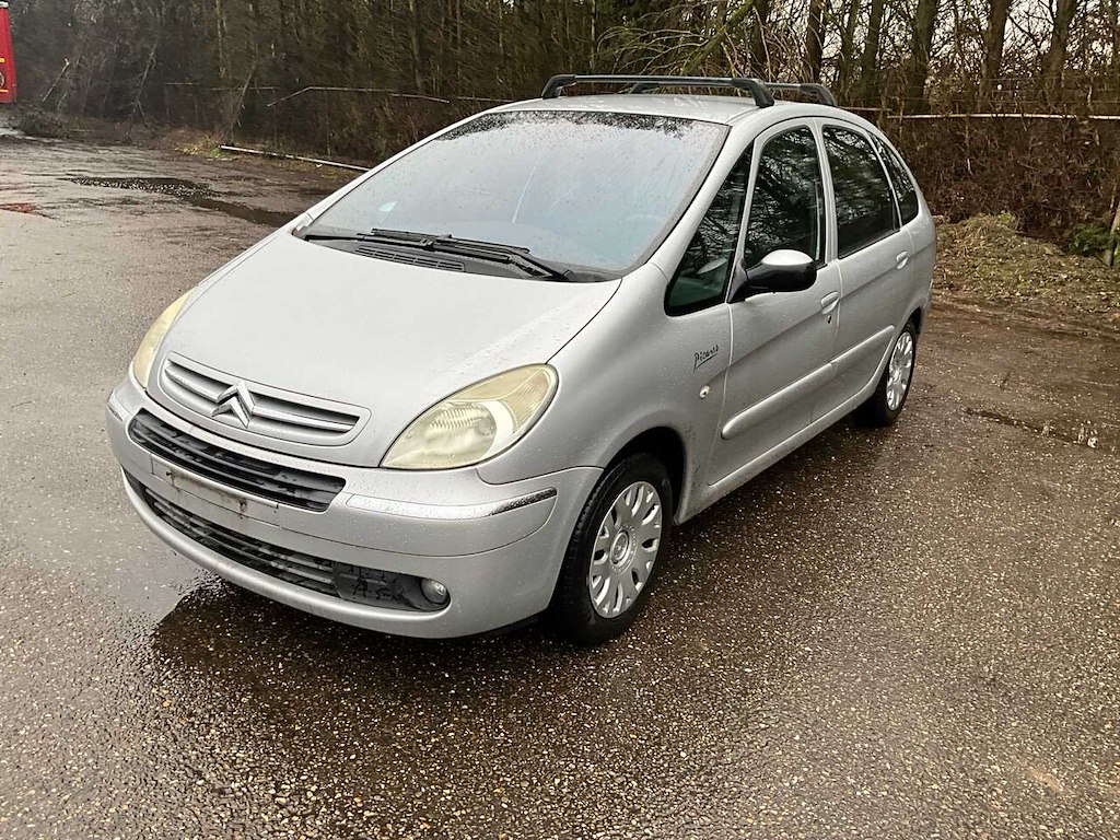 Prodaje se Citroen Xsara Picasso HDI 16 minivan na aukciji