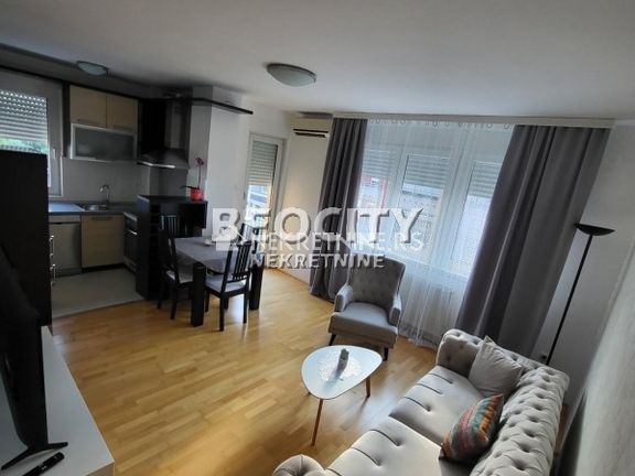 Novi Sad, Grbavica, Doža Đerđa, 2.5, 56m2, 850EUR