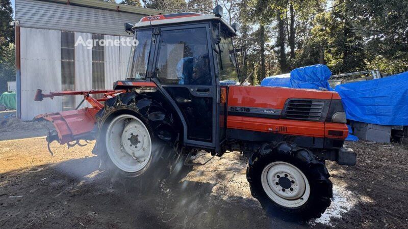 Kubota TRACTOR(Kubota) traktor točkaš