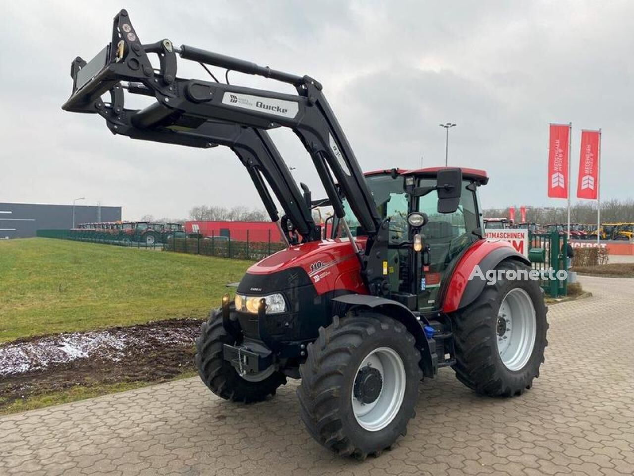 Novi Case IH FARMALL 110C MIT FRONTLADER traktor točkaš