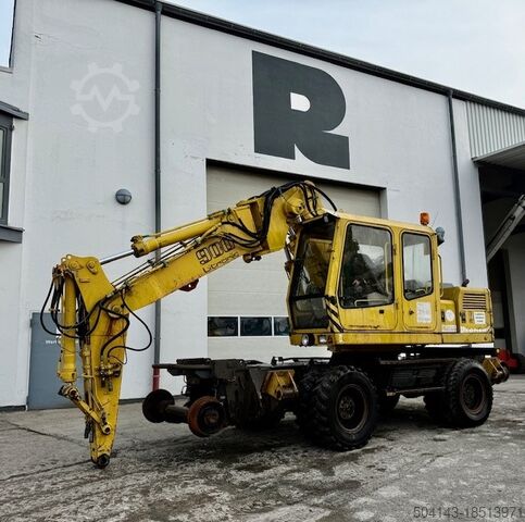 Drumsko-železnički bager
Liebherr A 900 ZW