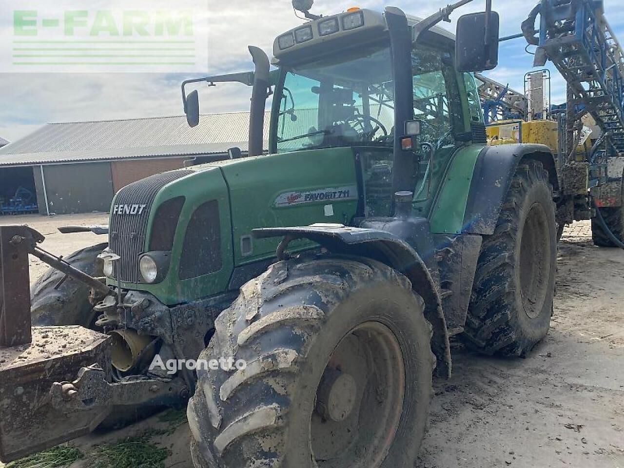 Fendt 711 traktor točkaš