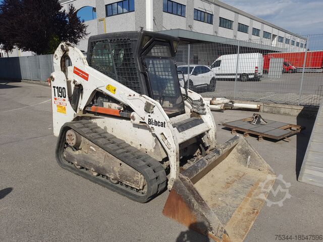 Kompaktan magazin
Bobcat T190