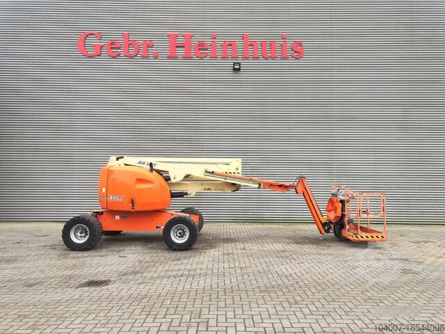 Artikulisan teleskopski bum lift
JLG 510 AJ