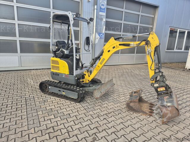 Mini bageri
Wacker Neuson EZ 17 Powertilt Schnellwechsler