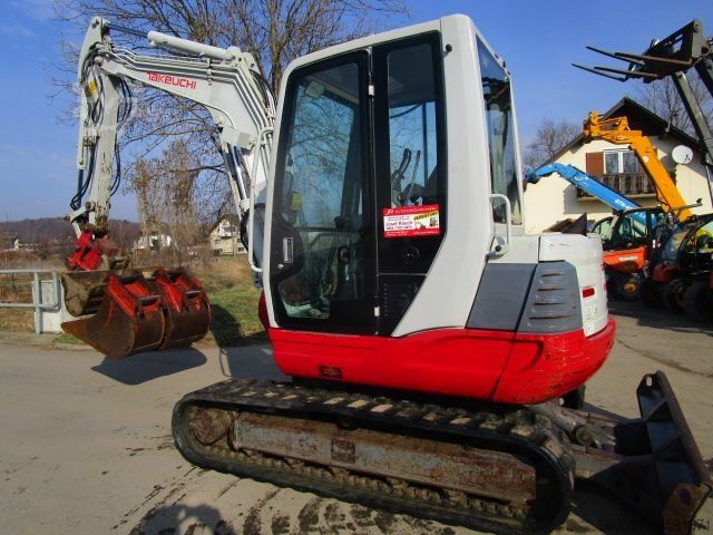 Mini bageri
Takeuchi TB 250 POWERTILT + Schnellwechsler + 3 Löffel