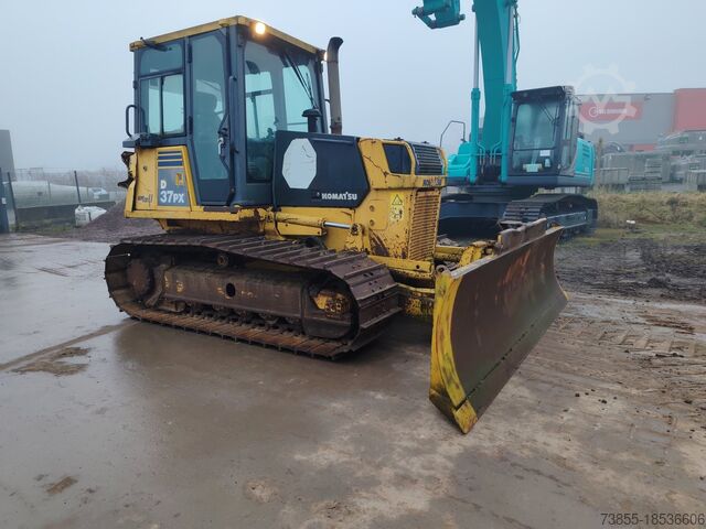 Buldoћer
Komatsu D37px-21