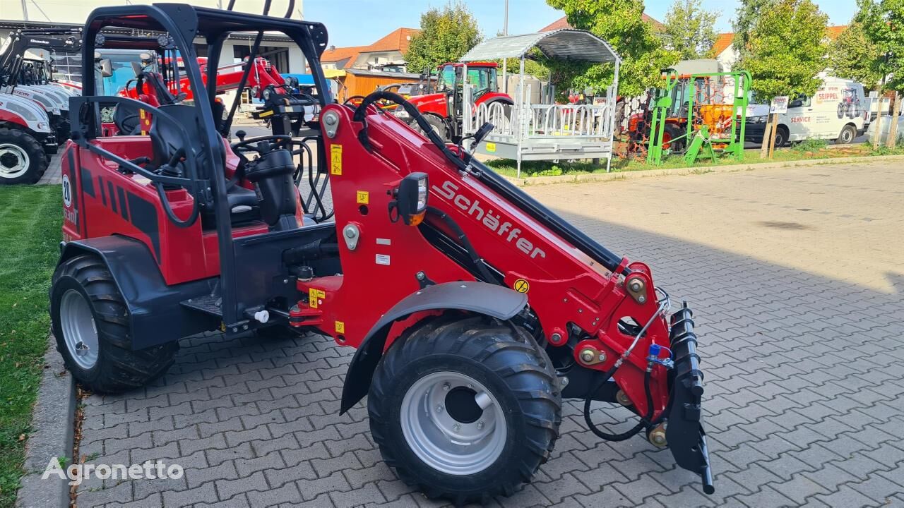 Novi Schäffer 2630T SLT traktor točkaš