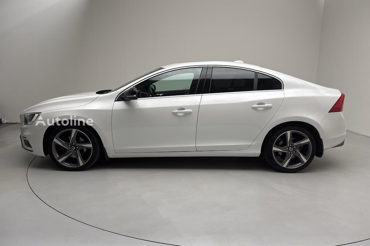 Prodaje se Volvo S60 sedan na aukciji