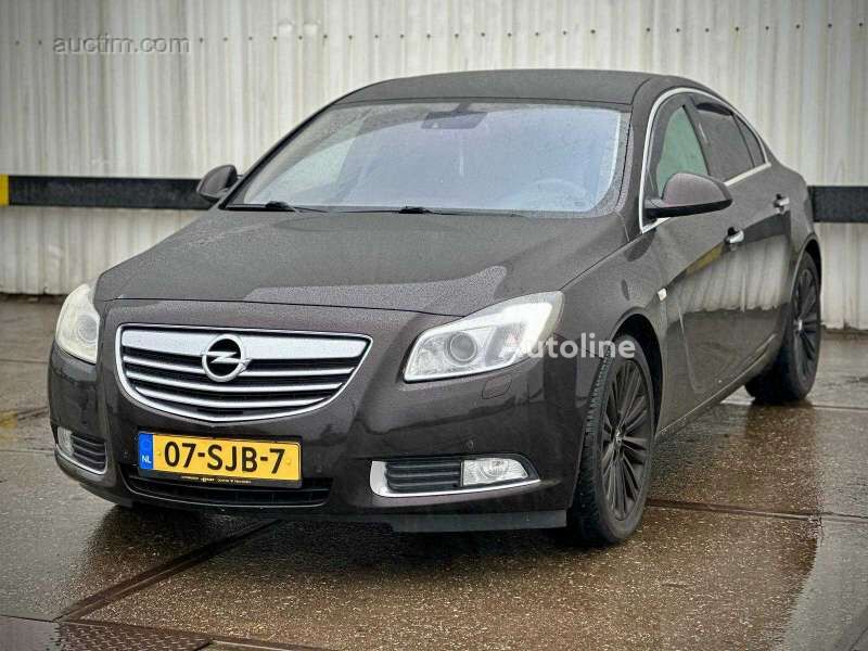 Prodaje se Opel Insignia 1.6 T Cosmo sedan na aukciji