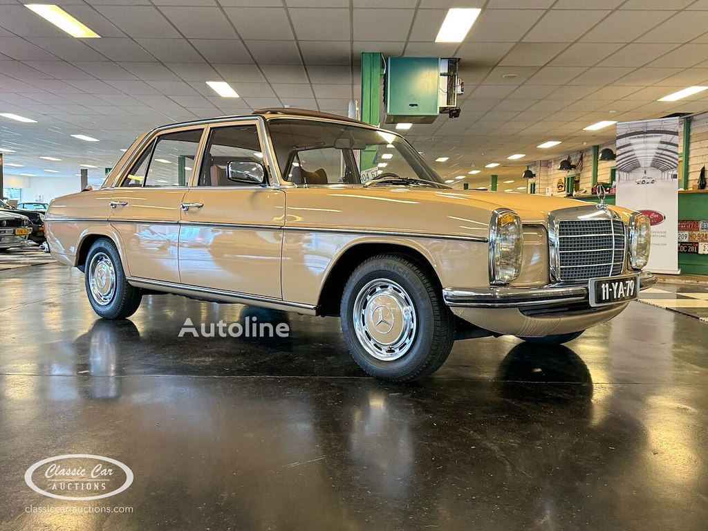 Prodaje se Mercedes-Benz 220D sedan na aukciji