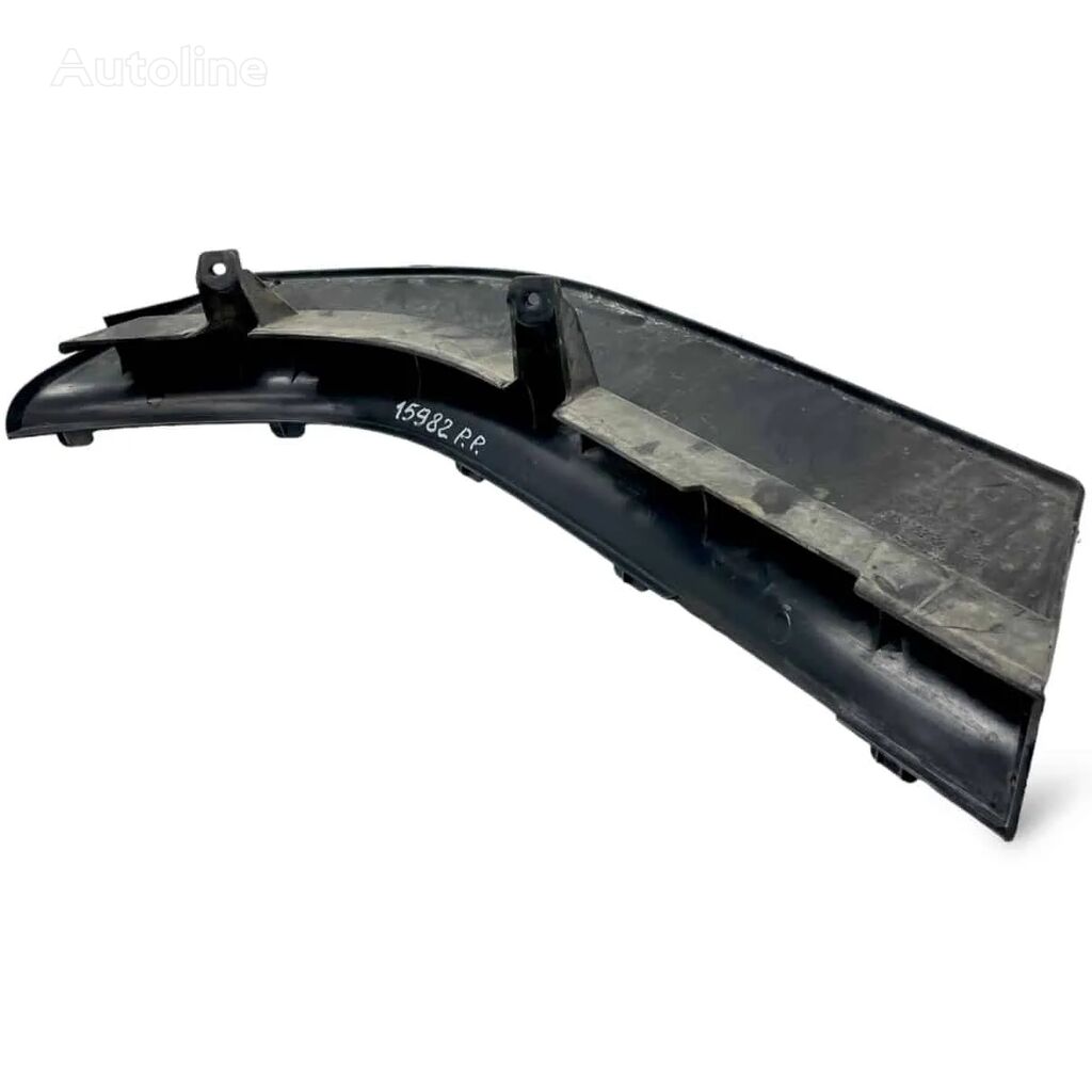 Capac din plastic între cabină și apărător de noroi față dreapta 1431932 oblaganje za Scania (Cod: ) kamiona