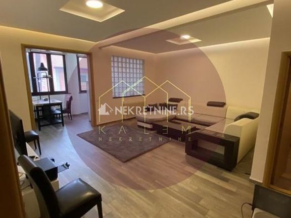 Voždovac, Zaplanjska, 3.0 stan, 125m2, 310000 EUR