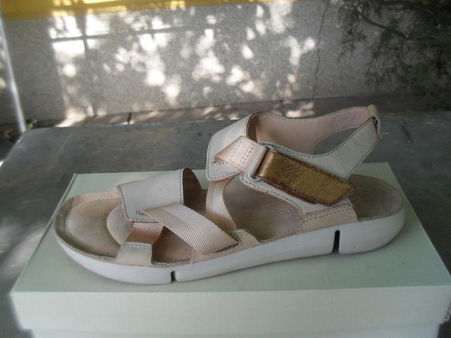 CLARKS TRIGENIC VIETNAM,KOZA,KAO NOVE,VEL. 41